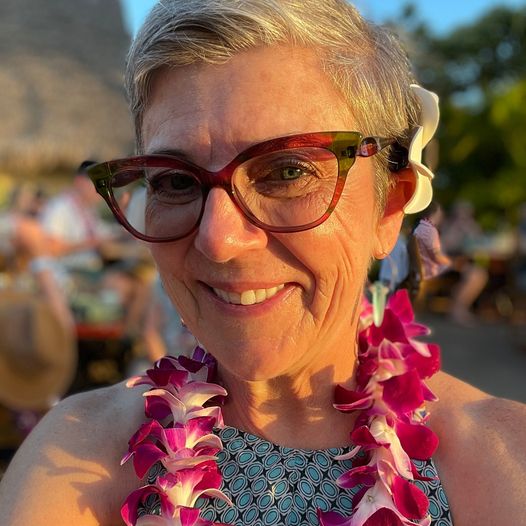 Susan Mackowiak at Art Space Versailles | Art Space Versailles